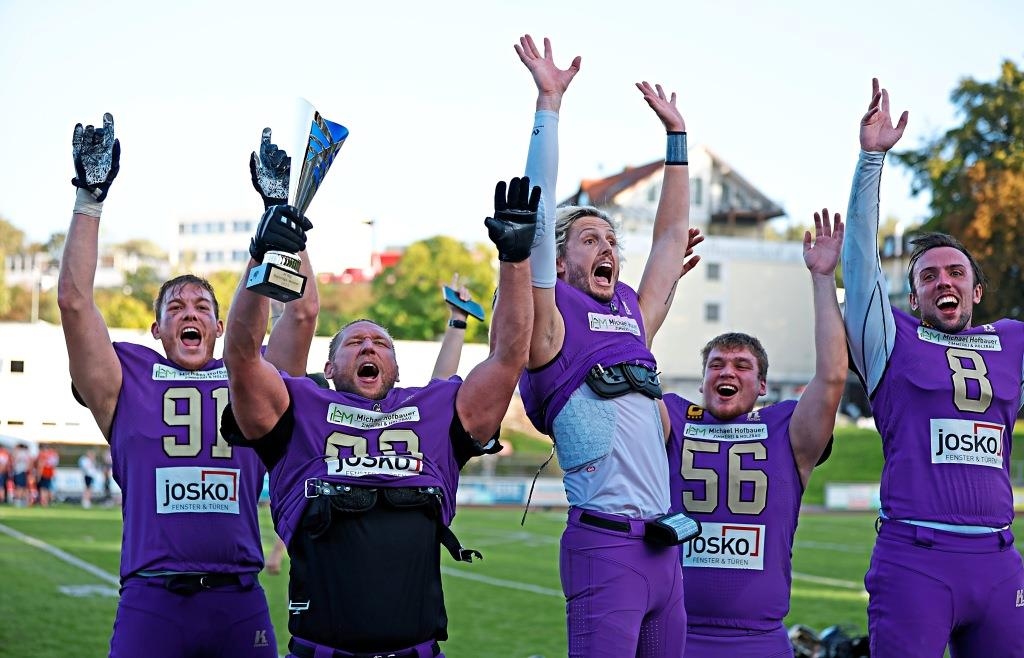 „Den ganzen Abend feiern“: Perfekte Saison – Passau Pirates feiern ...