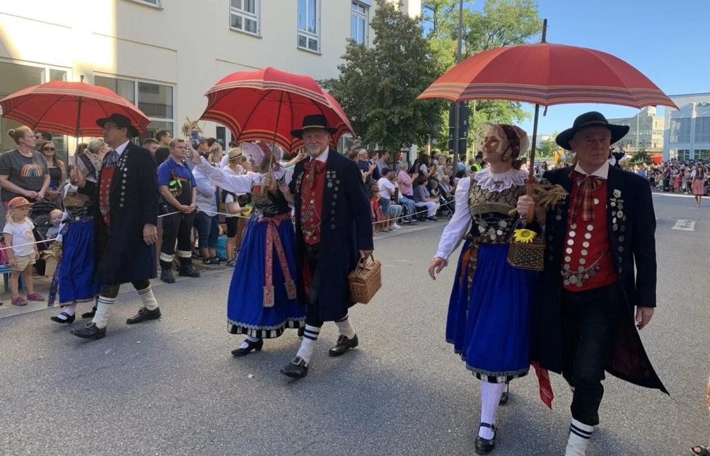 Im Blog: Fotos und Videos vom Auszug zum Straubinger Gäubodenvolksfest