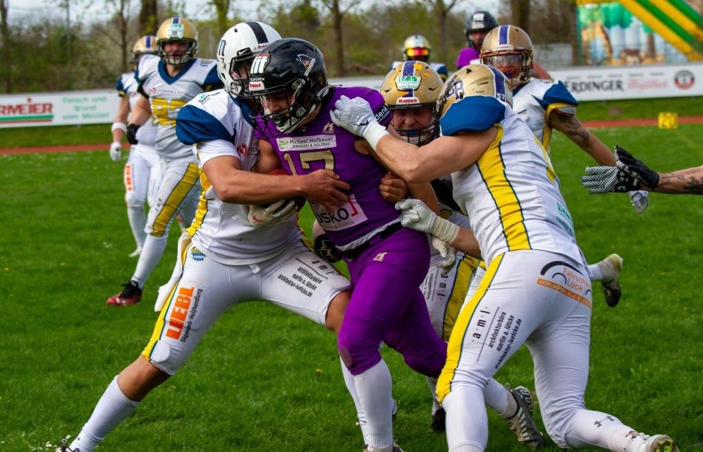 Mit 42:0-Erfolg im Gepäck: Pirates kapern Passauer Dreiflüssestadion ...