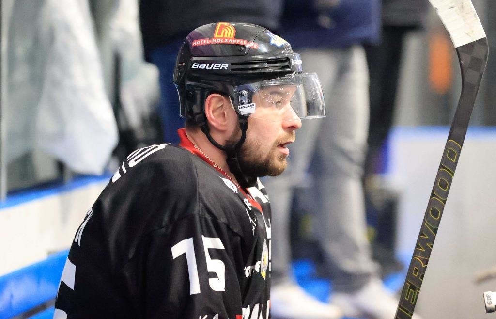 Sofortige Vertragsauflösung: Sergej Janzen verlässt die Passau Black ...