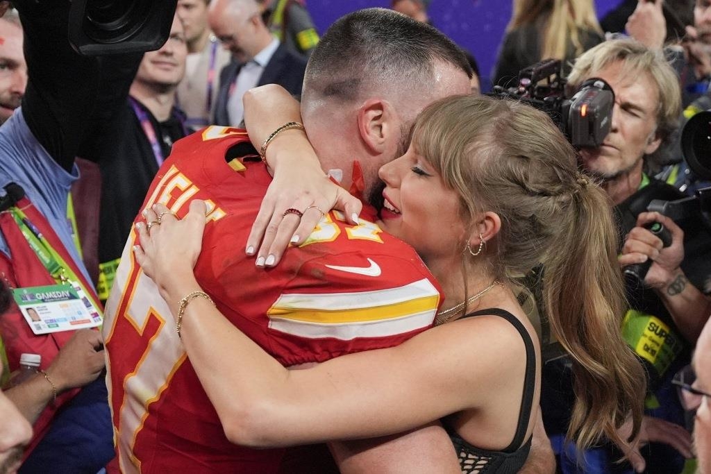 Mega-Star Taylor Swift verkündet Verlobung mit NFL-Footballer Travis Kelce