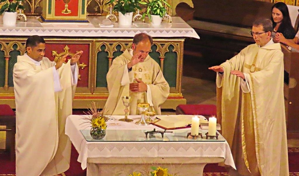 Rupert Wimmer als neuer Pfarrer im Pfarrverband Schönau feierlich ins ...