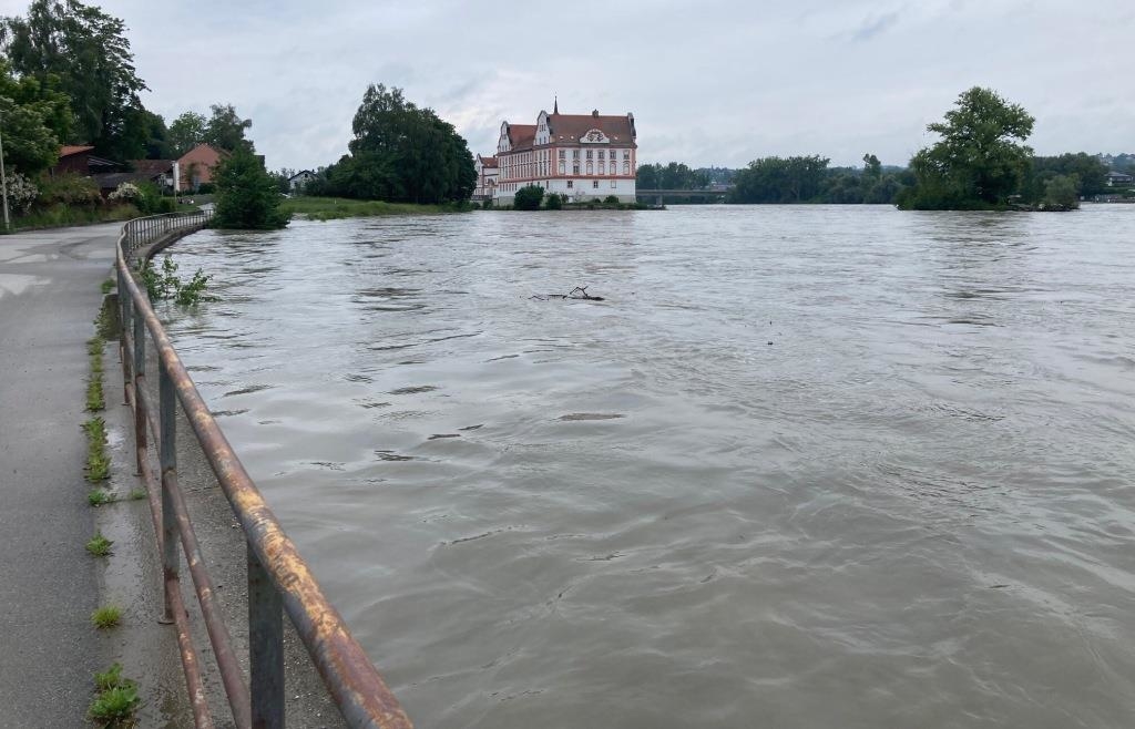 Neuhaus am Inn erwartet Hochwasser am Mittag – Schärding hat sich gerüstet