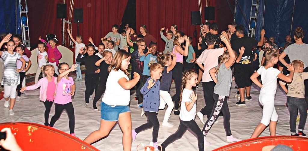 Newcomer-Stars begeistern in der Manege