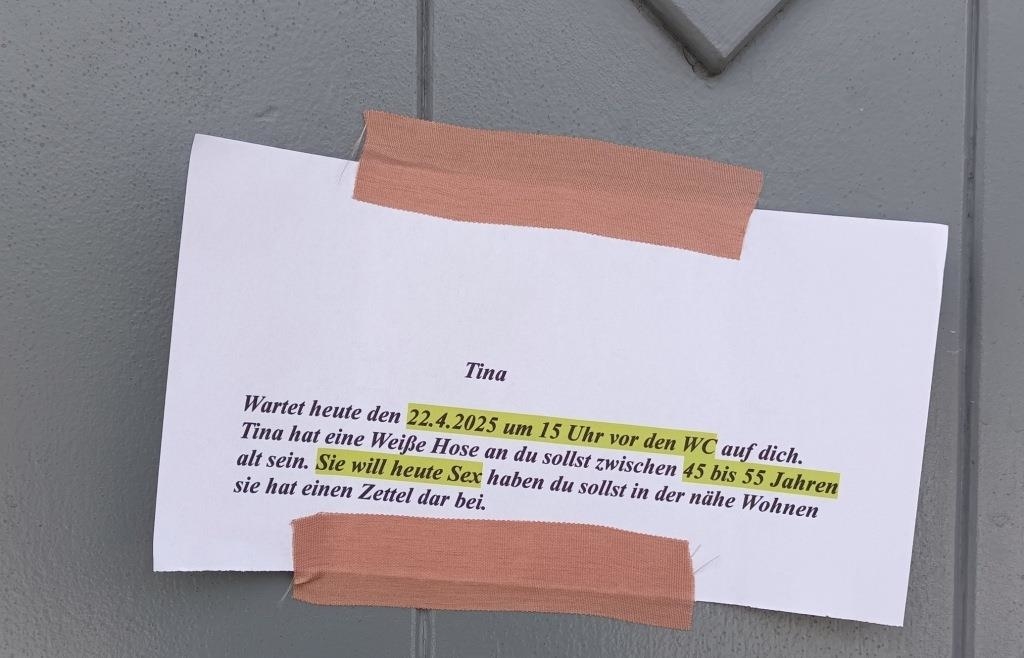 Tina „will heute Sex haben“: Zettel an öffentlicher Toilette in ...