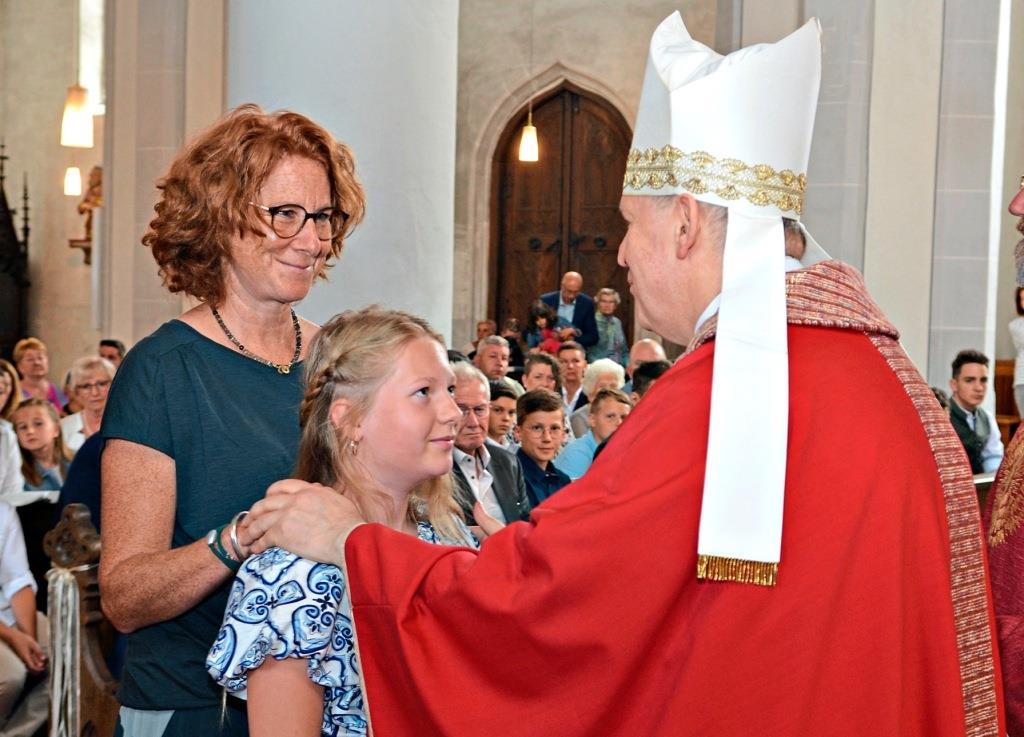 Firmung in Eggenfelden mit Weihbischof Reinhard Pappenberger