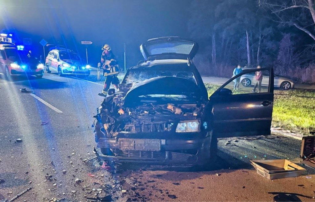 So kam es zu dem schweren Unfall mit elf Verletzten auf der B588 bei Wurmannsquick