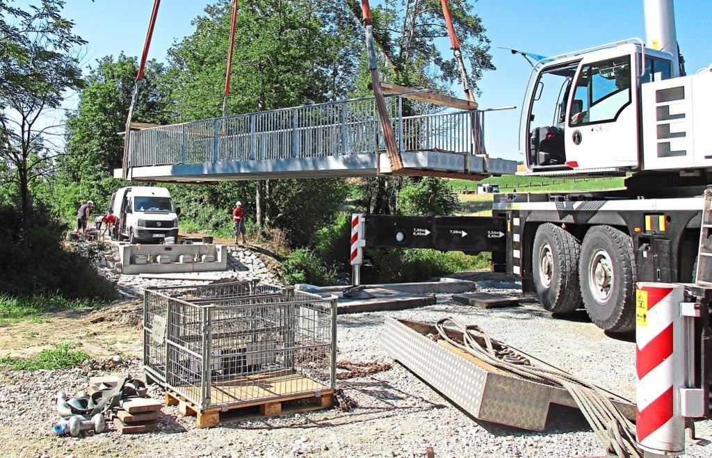 Verbindungen über den Kirnbach geliefert