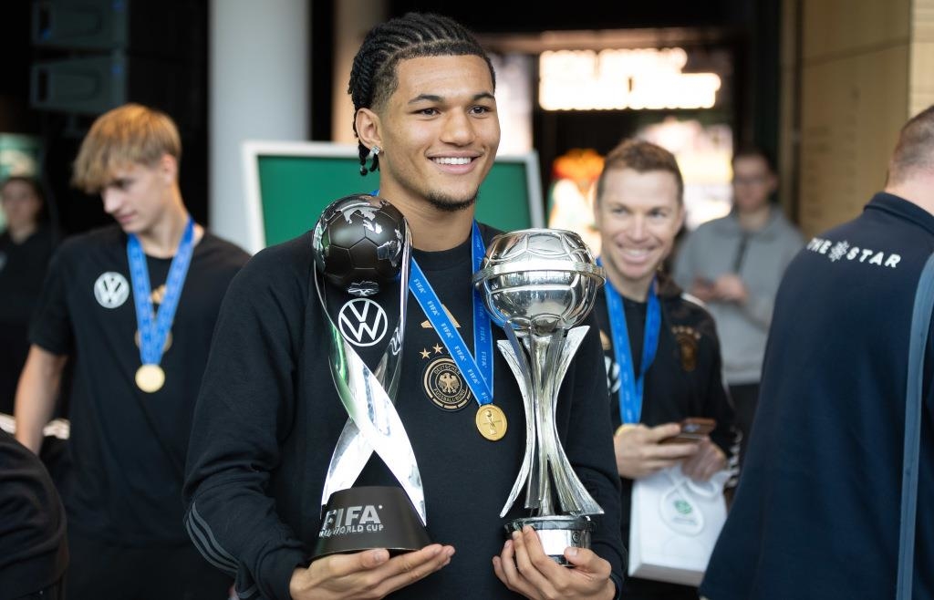 So schnell kann’s gehen: U17-Weltmeister Paris Brunner steht in ...