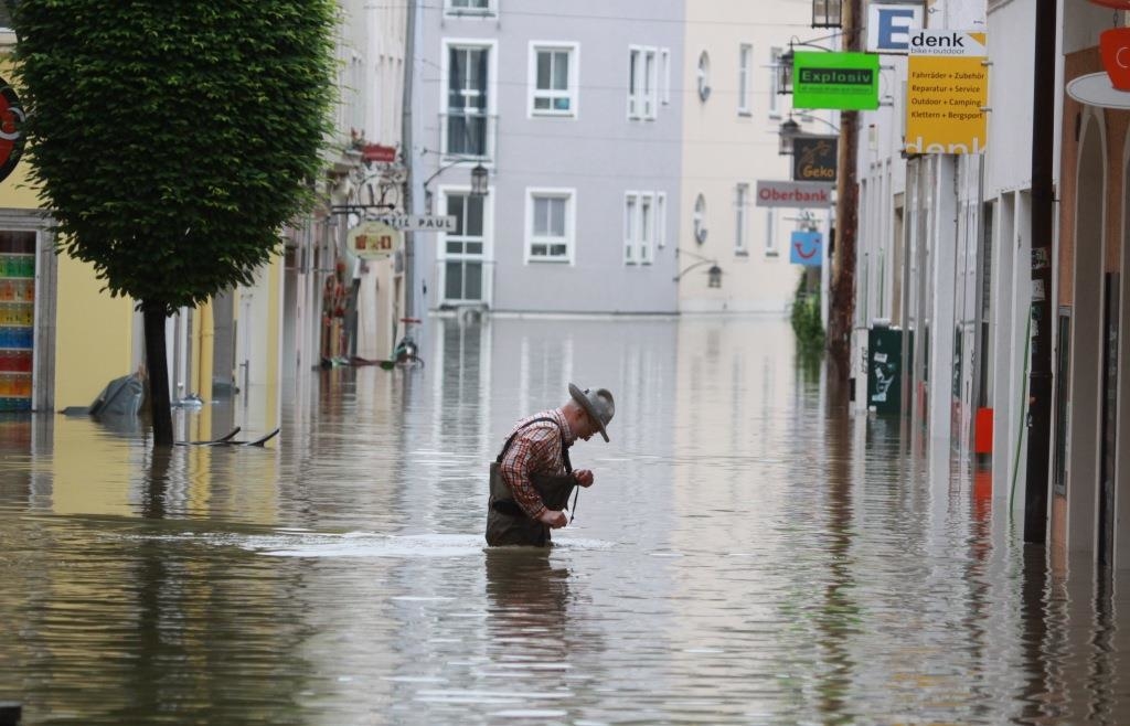Jahrhundert-Hochwasser in Passau schreibt große Geschichten und kleine Geschichten
