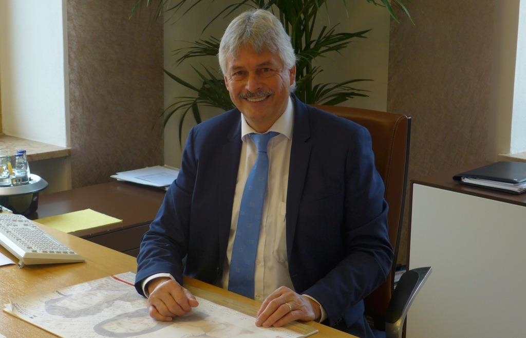 Aus dem Ruhestand zurück: Ex-Chef der VR-Bank Passau hilft Mühldorfer ...