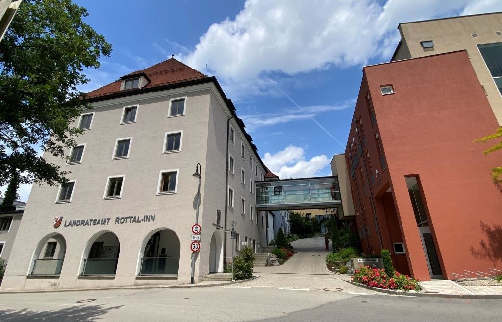 Zahl der Drohungen und versuchten Übergriffe am Landratsamt Rottal-Inn ...