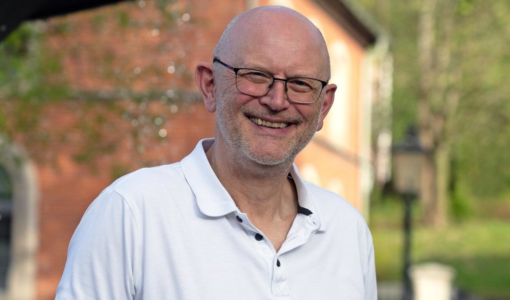 Mit neuer Hüfte: Unvergesslicher Lauf von Dr. Till Schrag (61) mit ...