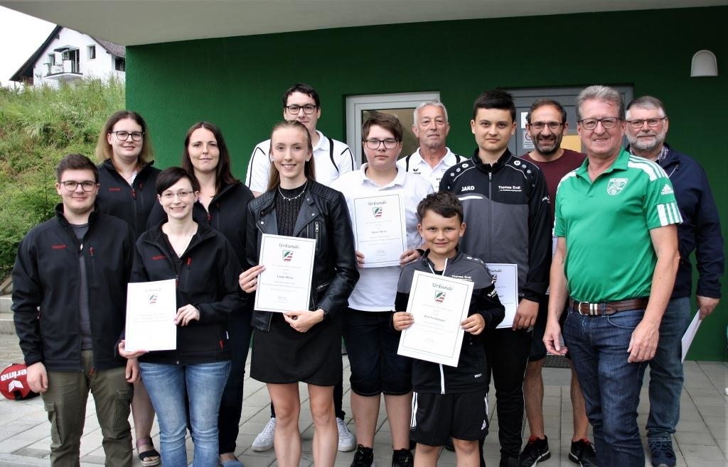 Aicha vorm Wald zeichnet erfolgreiche Sportler aus