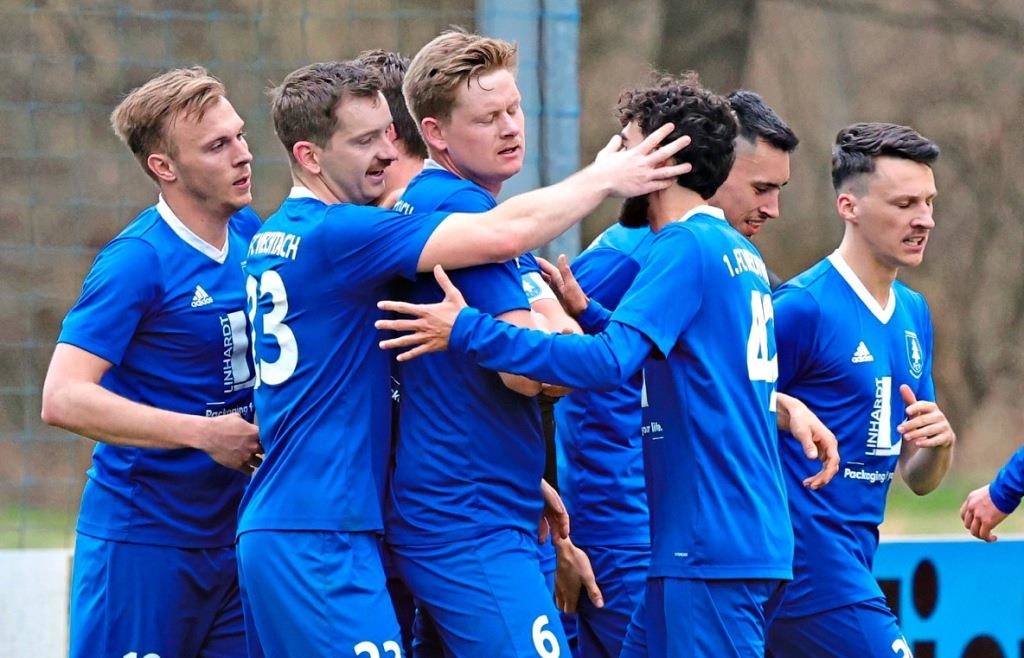 Vierkampf um den Titel: Bischofsmais, Plattling, Viechtach und Haibach ...