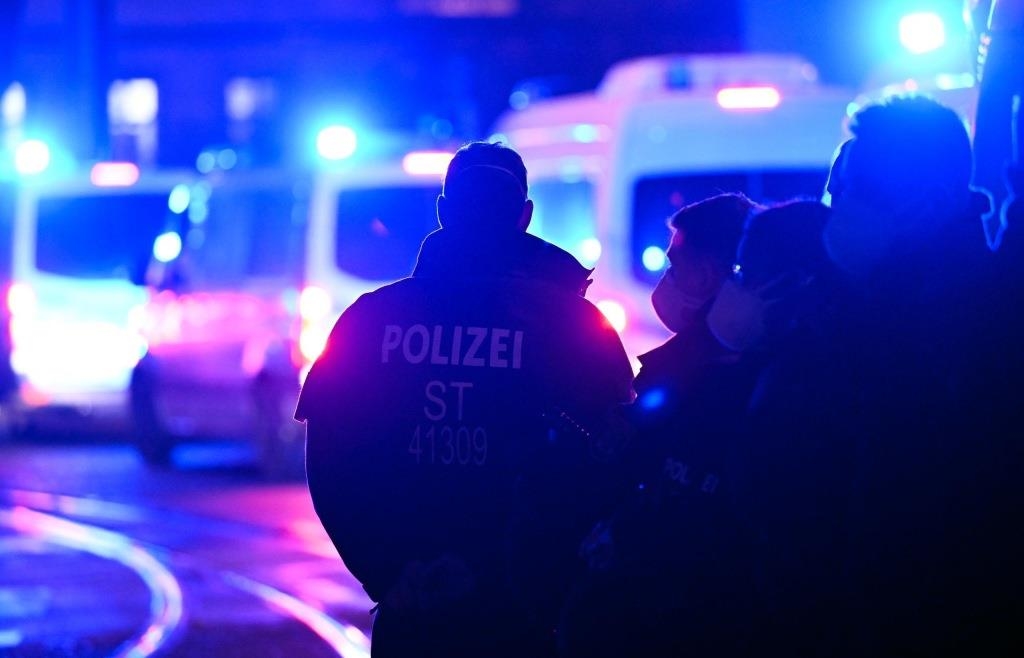 Anhänger des FC Bayern und des TSV 1860 liefern sich Massenschlägerei ...