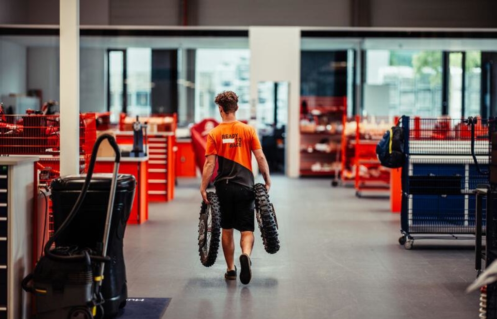 KTM-Pleite: Rund 1000 Bayern bangen – Indirekt ist auch Hatz betroffen