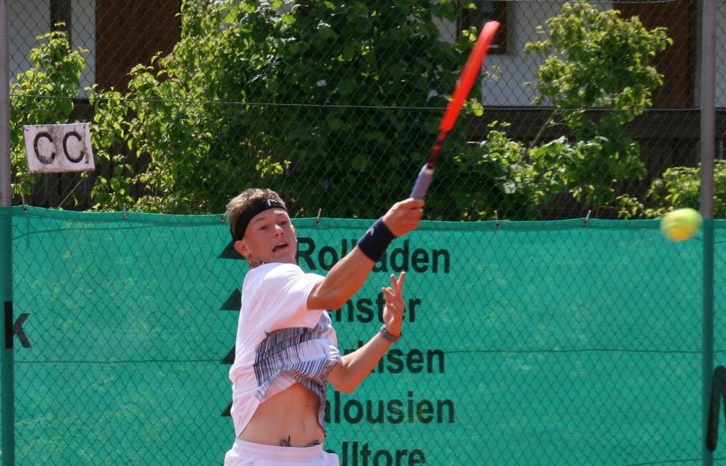 Tennis-Krimi in Aidenbach: David Fix entreißt Sydney Zick noch den Sieg ...