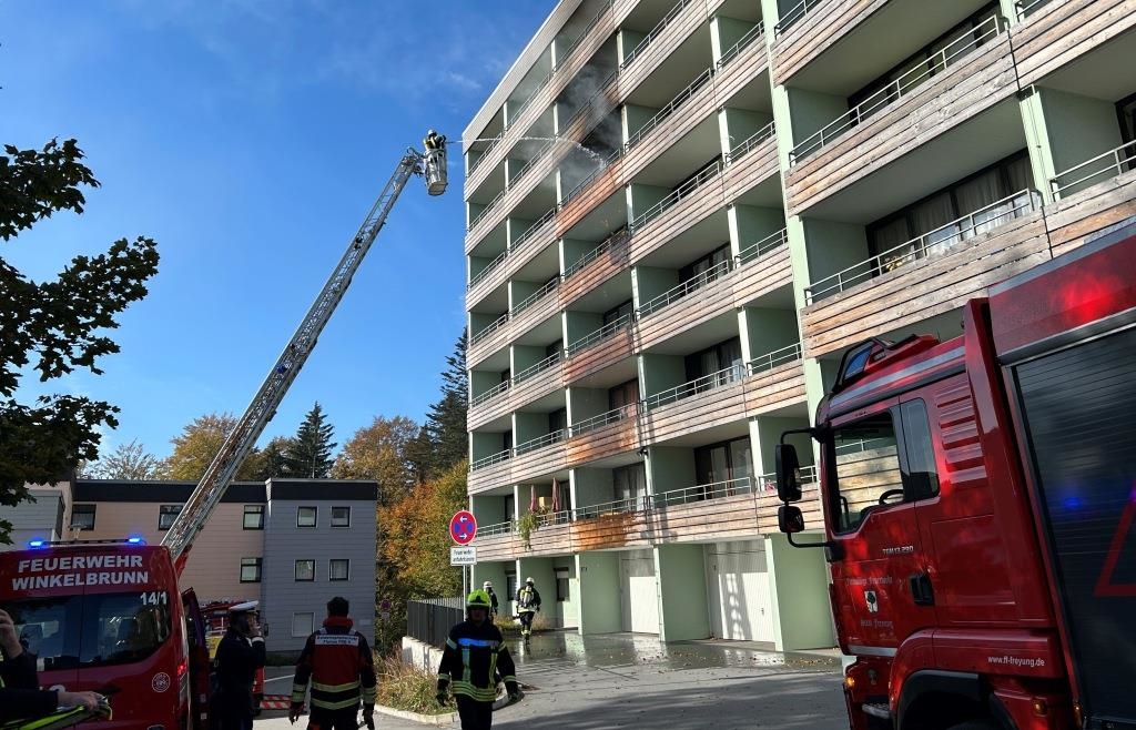 Zwei Monate nach Brand in Freyunger Hochhaus: Gibt es ein Weihnachten ...