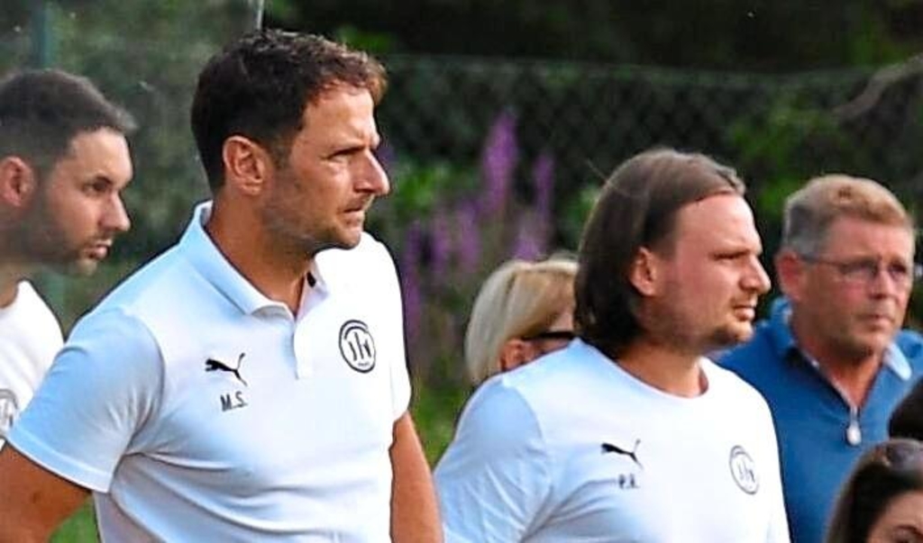 „Wie ein Blitzeinschlag“: Trainer Schaller tritt in Regen überraschend ...