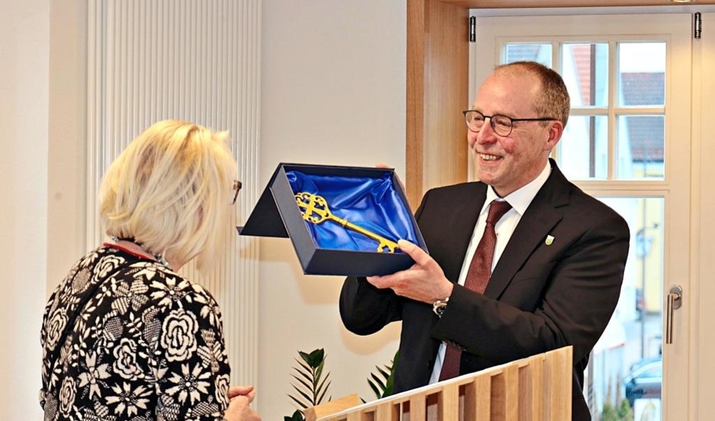 Bürgerhaus Pilsting mit Festakt eröffnet – Staatsminister Christian ...