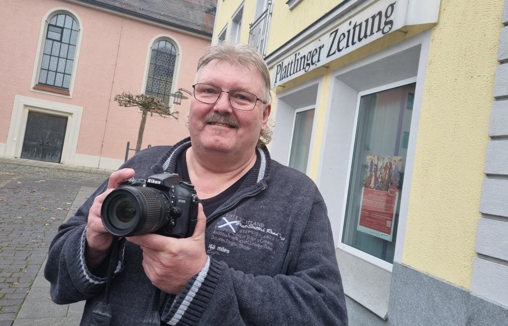 Ingo Schlederer ist ein halbes Leben lang als Reporter im Raum ...