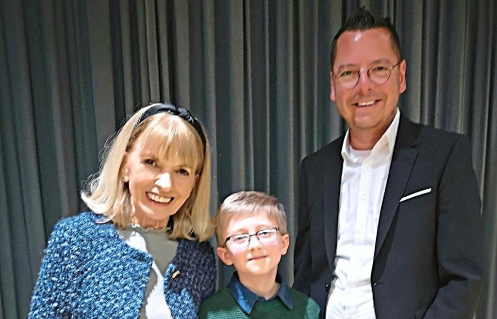 Spiegelauer Alexander Pinker in Waldkirchen zum besten Landkreis-Vorleser gekürt – Jetzt geht’s ...