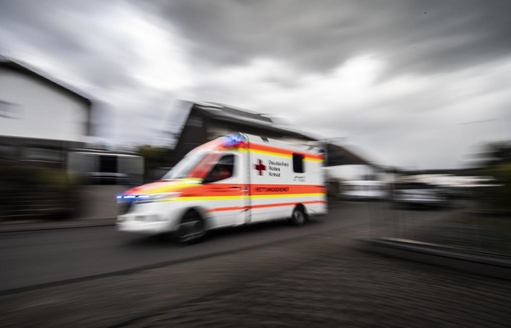 Motorradfahrerin (31) bei Unfall in Drachselsried schwer verletzt