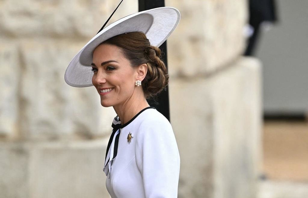 Royale Rückkehr: Prinzessin Kate zeigt sich nach Krebsdiagnose erstmals öffentlich