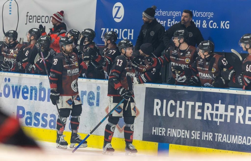 Vierter Sieg in Serie: Black Hawks schweben weiter auf Wolke 7 – Passau ...