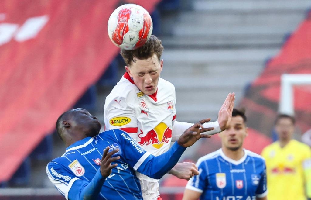 2:1 gegen Blau-Weiß Linz: FC Red Bull Salzburg kann nun auf Platz 1 ...
