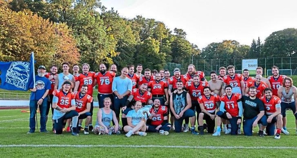 1000 Fans feiern Football-Party in Passau: Bilder rund um den Pirates ...