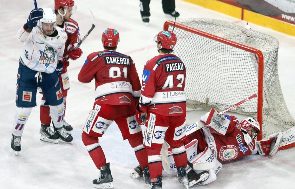 Der EV Landshut und die Becherwürfe: Hantschke droht mit Netzabwehr in ...