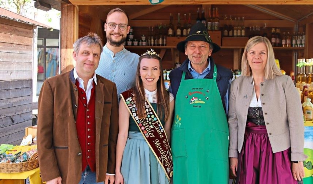 Frühjahrsmarkt und Kaiserwetter: Zahlreiche Besucher in Bad Birnbach