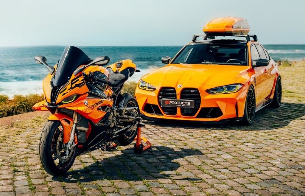 Gutes „Match“ mit KTM? BMW heizt auf Social Media Übernahmegerüchte an