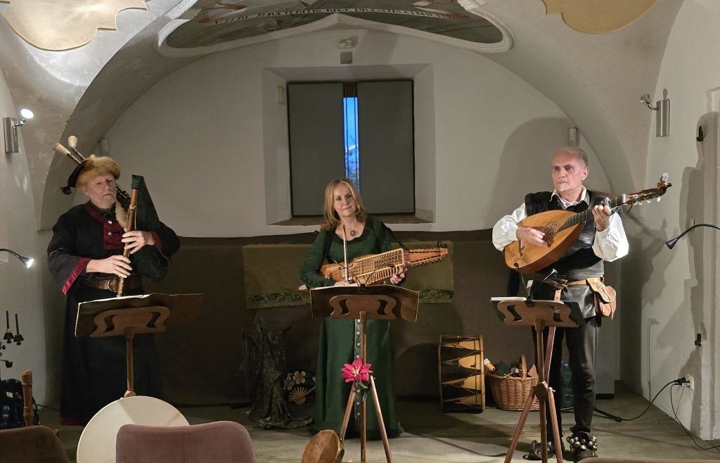 Mittelalter-Trio „Camino de Cantigas“: Musik in Mittelalter und Renaissance