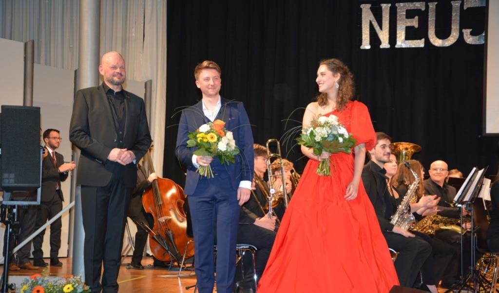 Fulminanter Jahresauftakt in Vilshofen: Umjubeltes Konzert des ...