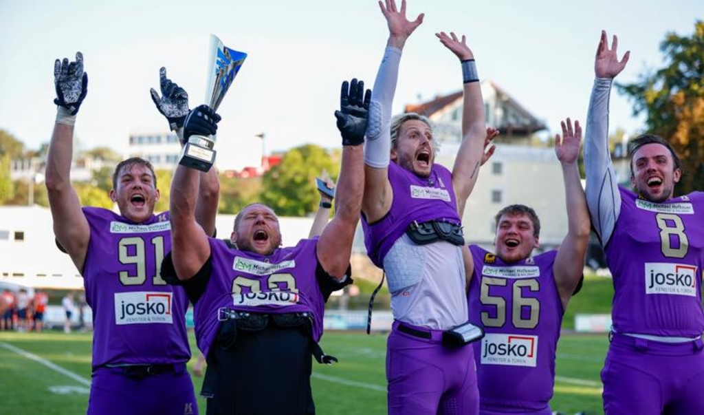 1000 Fans feiern Football-Party in Passau: Bilder rund um den Pirates ...