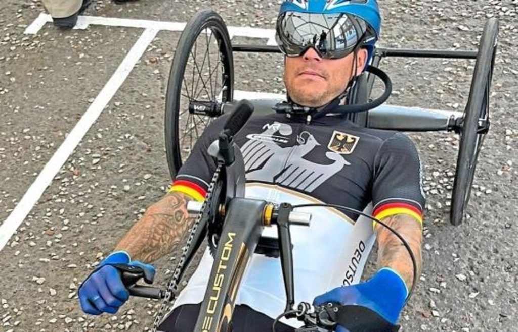 Handbiker Manuel Scheichl träumt von den Paralympics in Paris – und verzichtet weiter auf ...