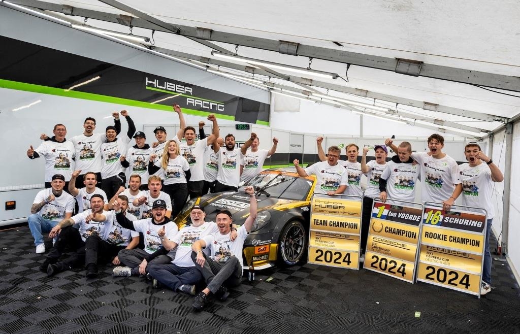 Huber-Porsche feiert Titel-Triple – und der Teamchef widmet Triumph dem ...