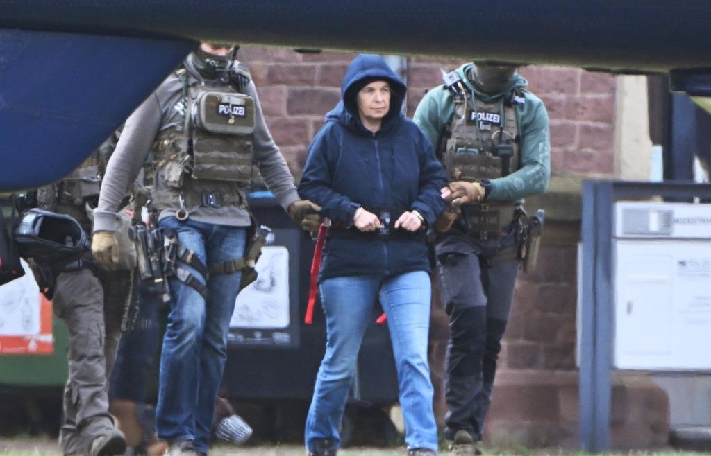 Prozess gegen Ex-RAF-Terroristin Klette startet – Anklage umfasst über 600 Seiten