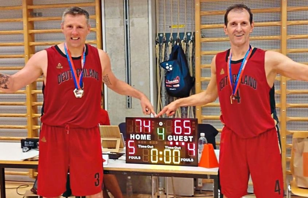 Perovic holt Bronze: Neuöttings Basketball-Dauerbrenner feiert mit Team ...