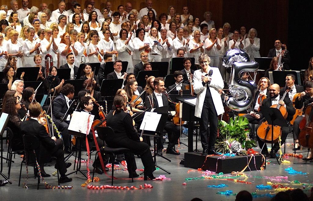 25 Jahre Philharmonie Salzburg mit Dirigentin Elisabeth Fuchs