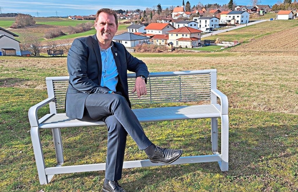 Dietersburgs Bürgermeister Stefan Hanner im Gespräch mit der PNP