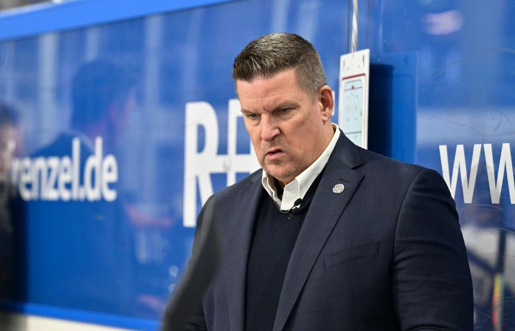 Knalleffekt in Straubing: Tigers stellen Chefcoach Tom Pokel frei – Nachfolger mit Deggendorf ...