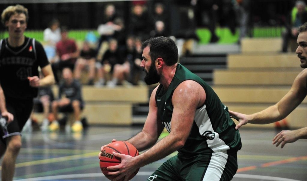 Er spielte in Schweden und Amerika: Benjamin Brink verstärkt Freyungs ...