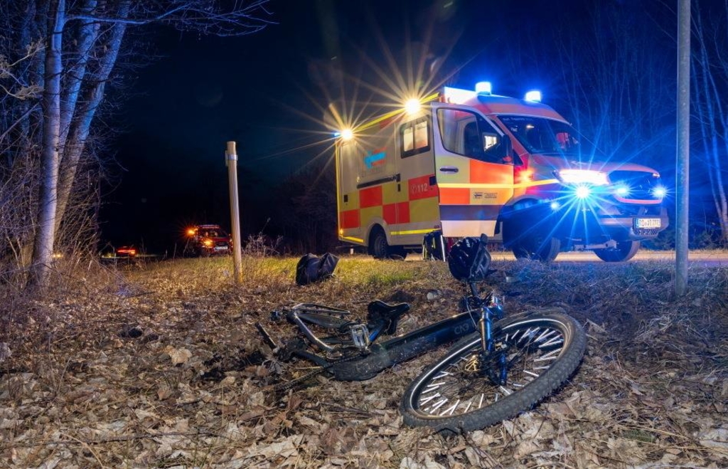 Radfahrer bei Unfall im Landkreis Traunstein schwer verletzt
