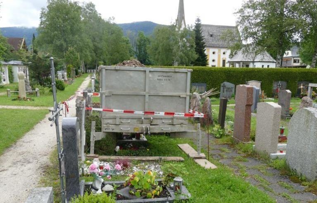 Leiche bei Aushub am Friedhof Inzell entdeckt: Person war rechtmäßig ...