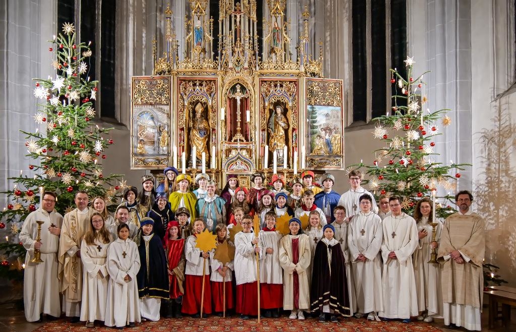 Sternsinger sammeln bis Heiligdreikönig Spenden für Hilfsprojekte