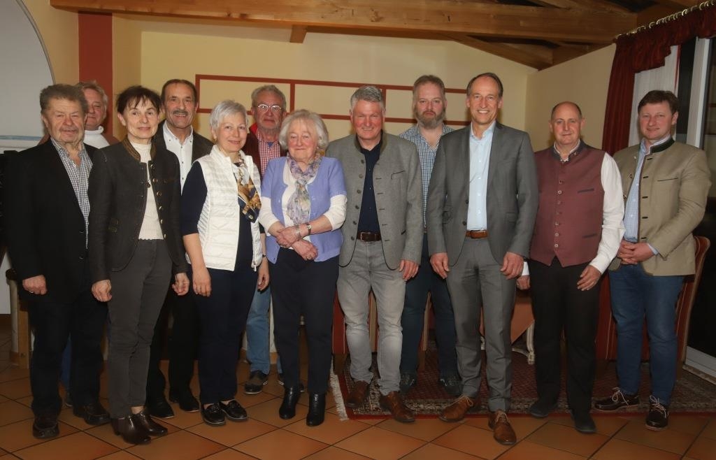 Georg Schneider führt weiterhin Ortsverband